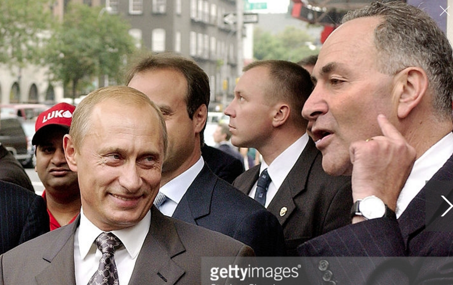 Flashback Chuck Schumer Met With Vladimir Putin To Share A Doughnut In Nyc